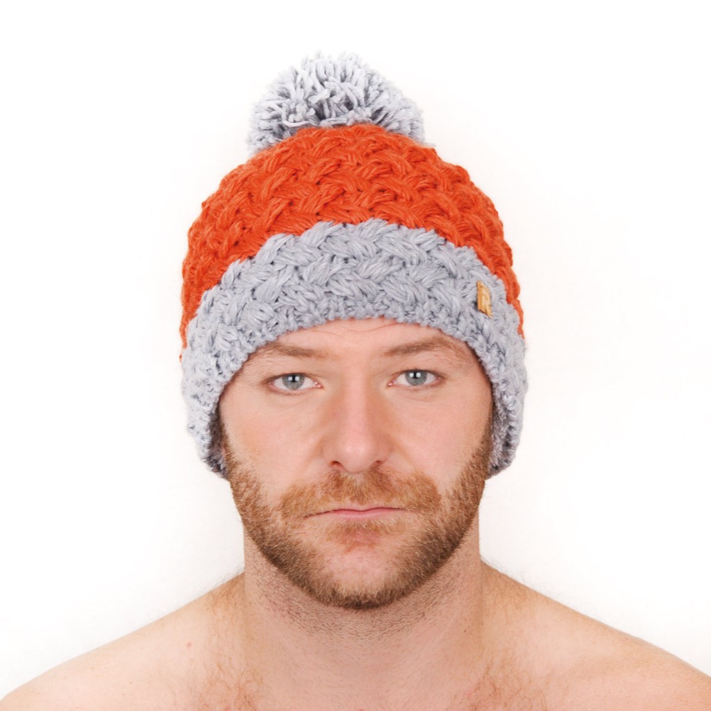 modèle tricot bonnet homme avec pompon